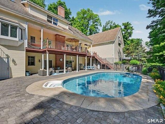 house with 4 bedroom, Easton CT ES104514211
