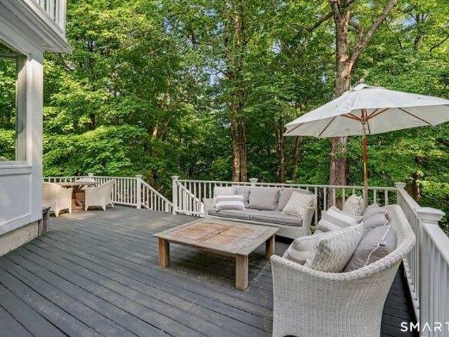 house with 4 bedroom, Easton CT ES105159771