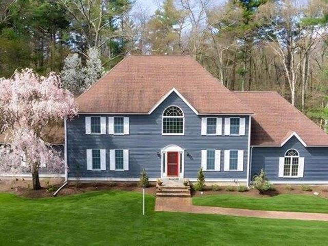 house with 4 bedroom, Easton MA DS102061168