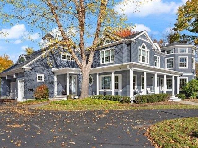 house with 4 bedroom, Easton MA ES103247397