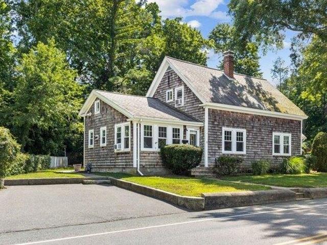 house with 4 bedroom, Easton MA ES105157125