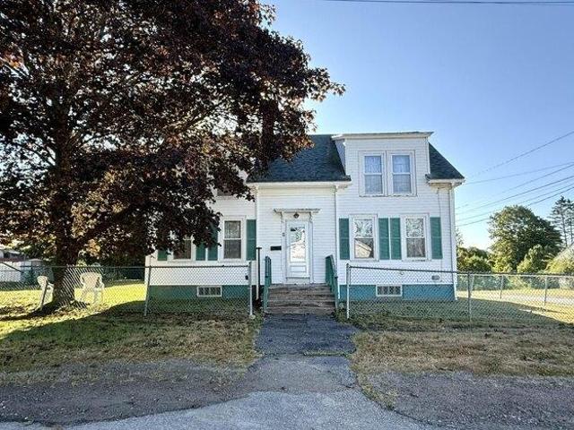 house with 4 bedroom, Eastport ME DLS102343211