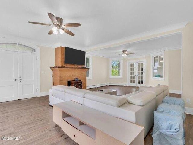 house with 4 bedroom, Eatontown NJ DLS102315168