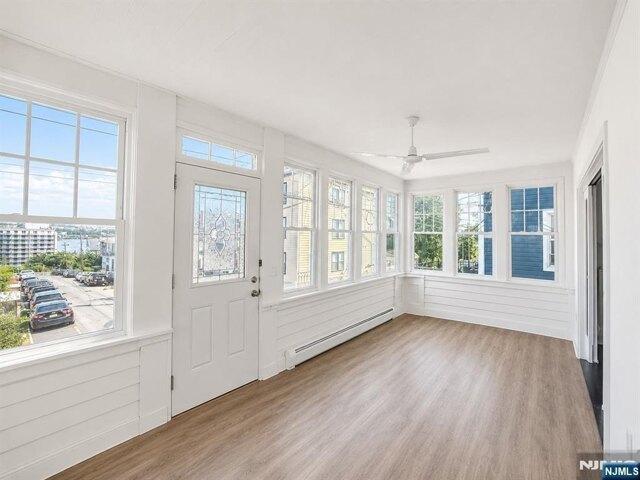 house with 4 bedroom, Edgewater NJ ES104150261