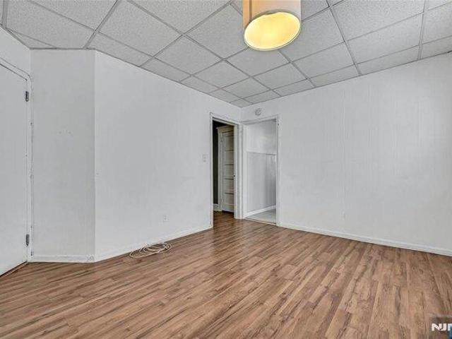 house with 4 bedroom, Edgewater NJ ES105202616