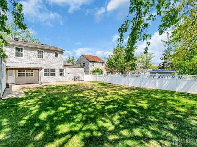 house with 4 bedroom, Edison NJ DLS102778956