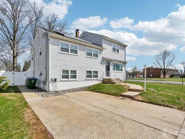 house with 4 bedroom, Edison NJ DLS102779685