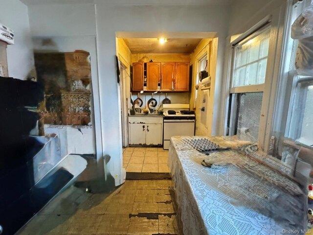 house with 4 bedroom, Elmhurst NY ES104904434