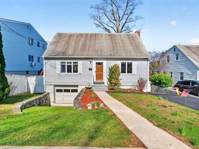 house with 4 bedroom, Elmsford NY DS102281450