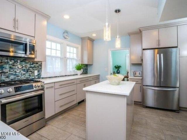 house with 4 bedroom, Elizabeth NJ ES105126421
