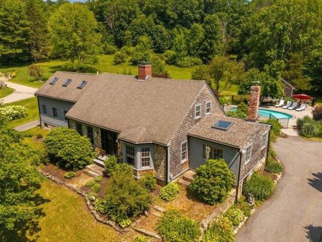 house with 4 bedroom, Eliot ME ES103929226