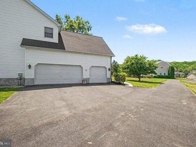 house with 4 bedroom, Elkton MD ES103626595