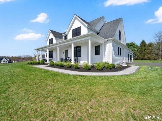 house with 4 bedroom, Ellington CT DLS102707664