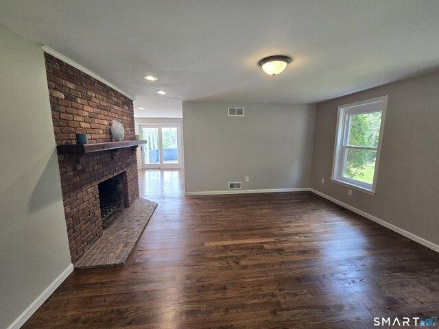 house with 4 bedroom, Ellington CT ES104479835