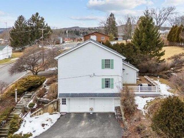house with 4 bedroom, Endicott NY DS88649150