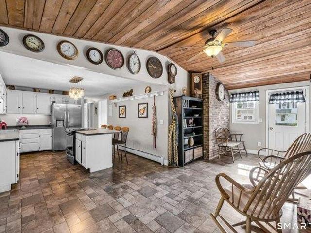 house with 4 bedroom, Enfield CT DS103929914