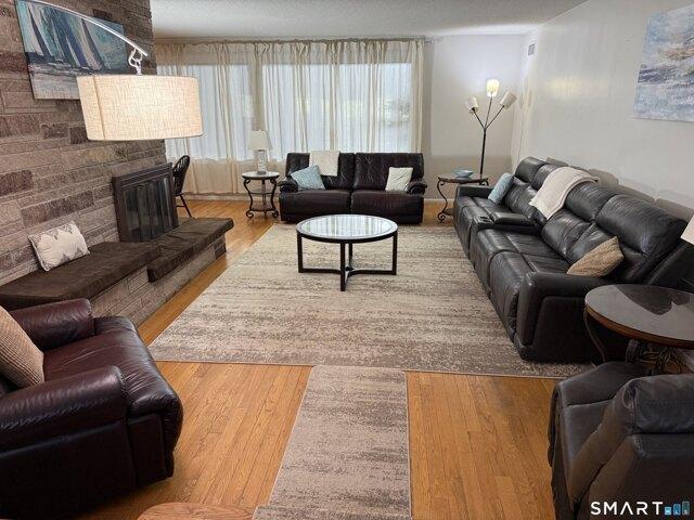 house with 4 bedroom, Enfield CT ES104482175