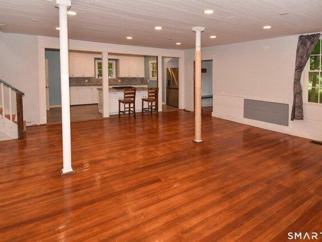 house with 4 bedroom, Enfield CT ES105114134