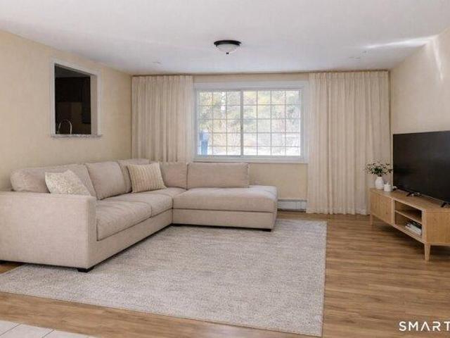 house with 4 bedroom, Enfield CT ES103070331