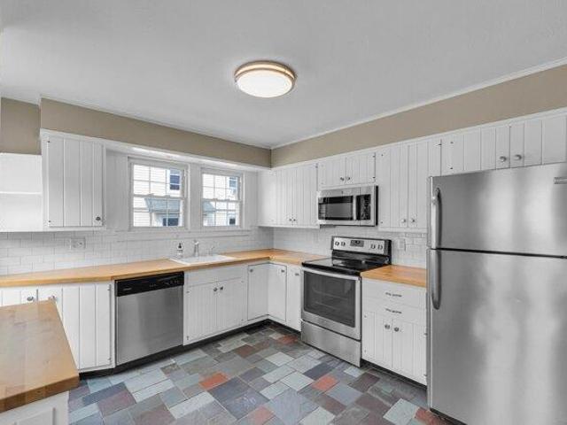 house with 4 bedroom, Enfield CT ES103102367