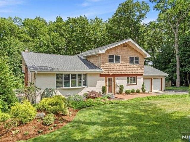 house with 4 bedroom, Englewood Cliffs NJ ES104904270