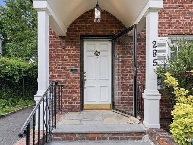 house with 4 bedroom, Englewood NJ ES105204599