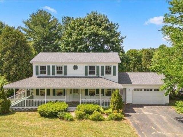 house with 4 bedroom, Essex Junction VT DLS103125239