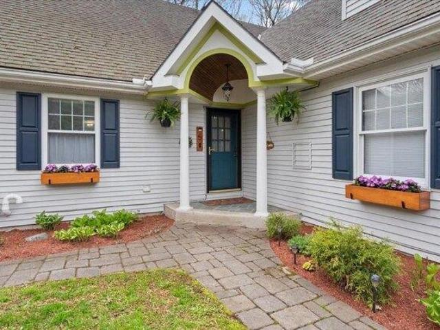 house with 4 bedroom, Essex Junction VT DS103162853