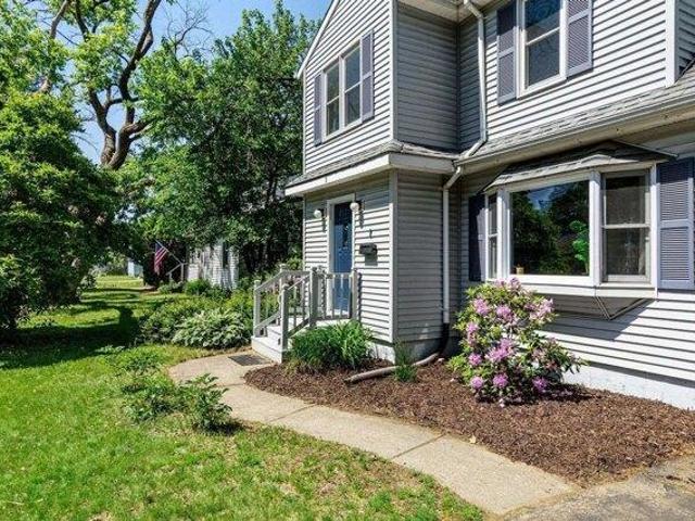 house with 4 bedroom, Essex Junction VT ES104042178