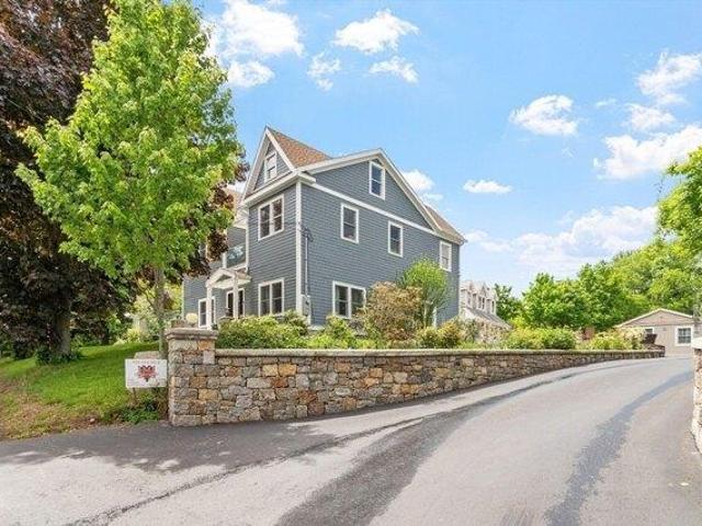 house with 4 bedroom, Essex MA ES105080676