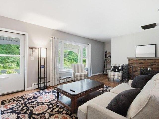house with 4 bedroom, Epping NH ES104191184