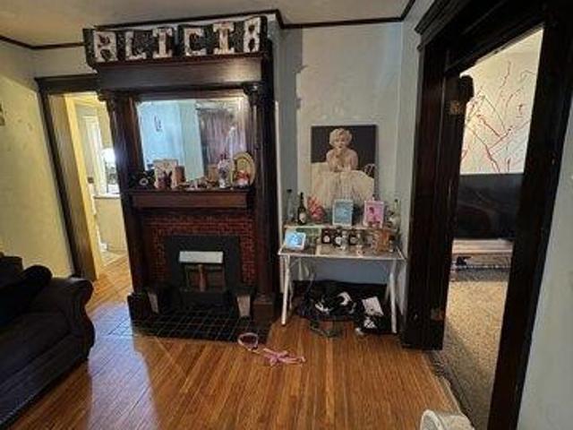 house with 4 bedroom, Erie PA ES103605185