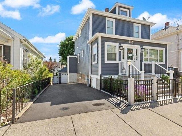 house with 4 bedroom, Everett MA ES104849409