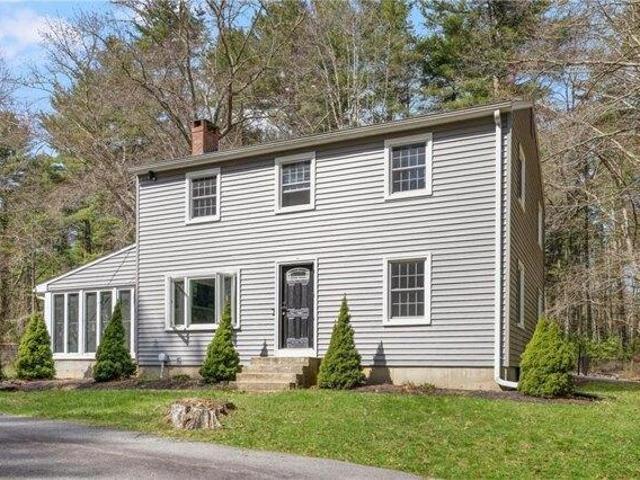 house with 4 bedroom, Exeter RI ES103437342