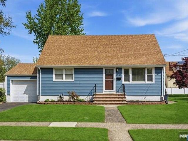 house with 4 bedroom, Fair Lawn NJ DS101899087