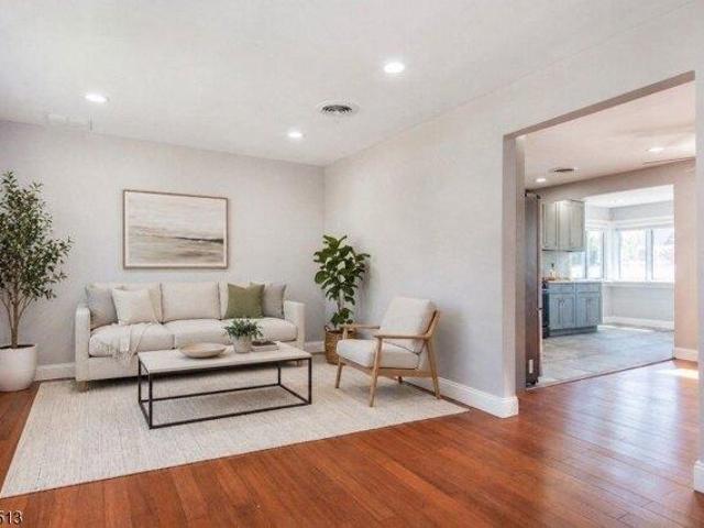 house with 4 bedroom, Fair Lawn NJ ES105159297