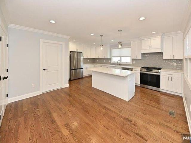 house with 4 bedroom, Fair Lawn NJ ES105175437