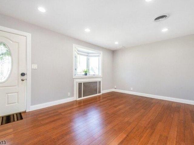 house with 4 bedroom, Fair Lawn NJ ES105318440