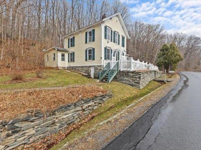 house with 4 bedroom, Fairfax VT ES103625511