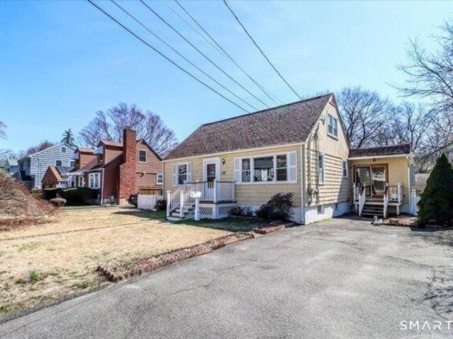 house with 4 bedroom, Fairfield CT DLS102443400