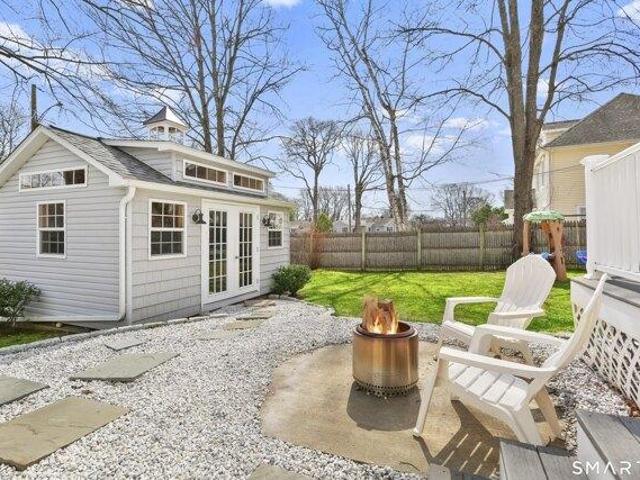 house with 4 bedroom, Fairfield CT DLS102586102