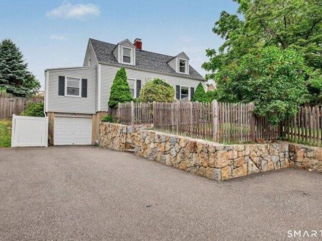 house with 4 bedroom, Fairfield CT DS104234433