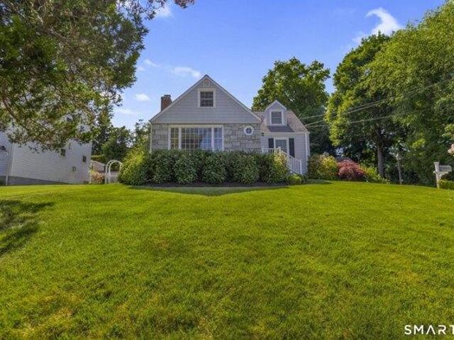 house with 4 bedroom, Fairfield CT ES104442754