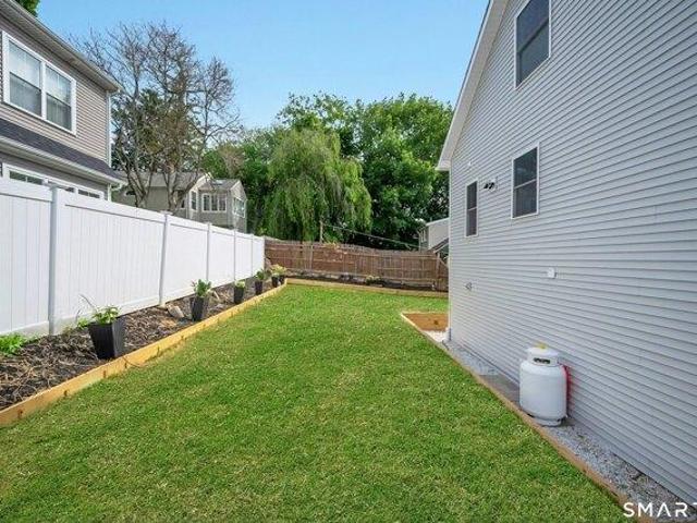 house with 4 bedroom, Fairfield CT ES104810267