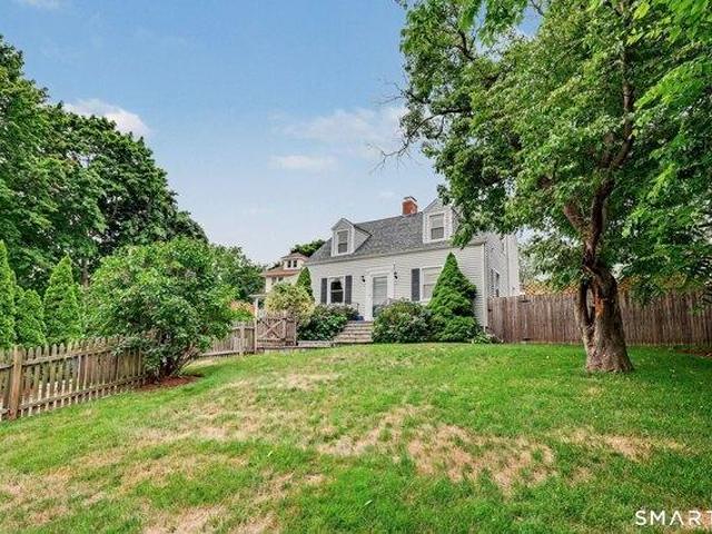 house with 4 bedroom, Fairfield CT ES105124187