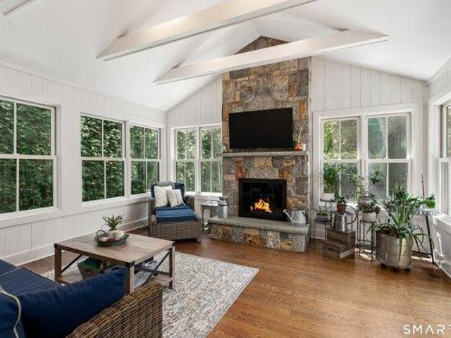 house with 4 bedroom, Fairfield CT ES105126494