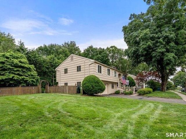 house with 4 bedroom, Fairfield CT ES105156878