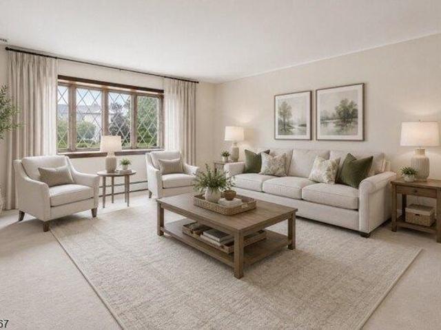 house with 4 bedroom, Fairfield NJ ES105206602
