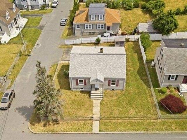 house with 4 bedroom, Fall River MA DS104045310