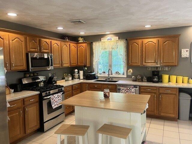 house with 4 bedroom, Fall River MA DS104263021